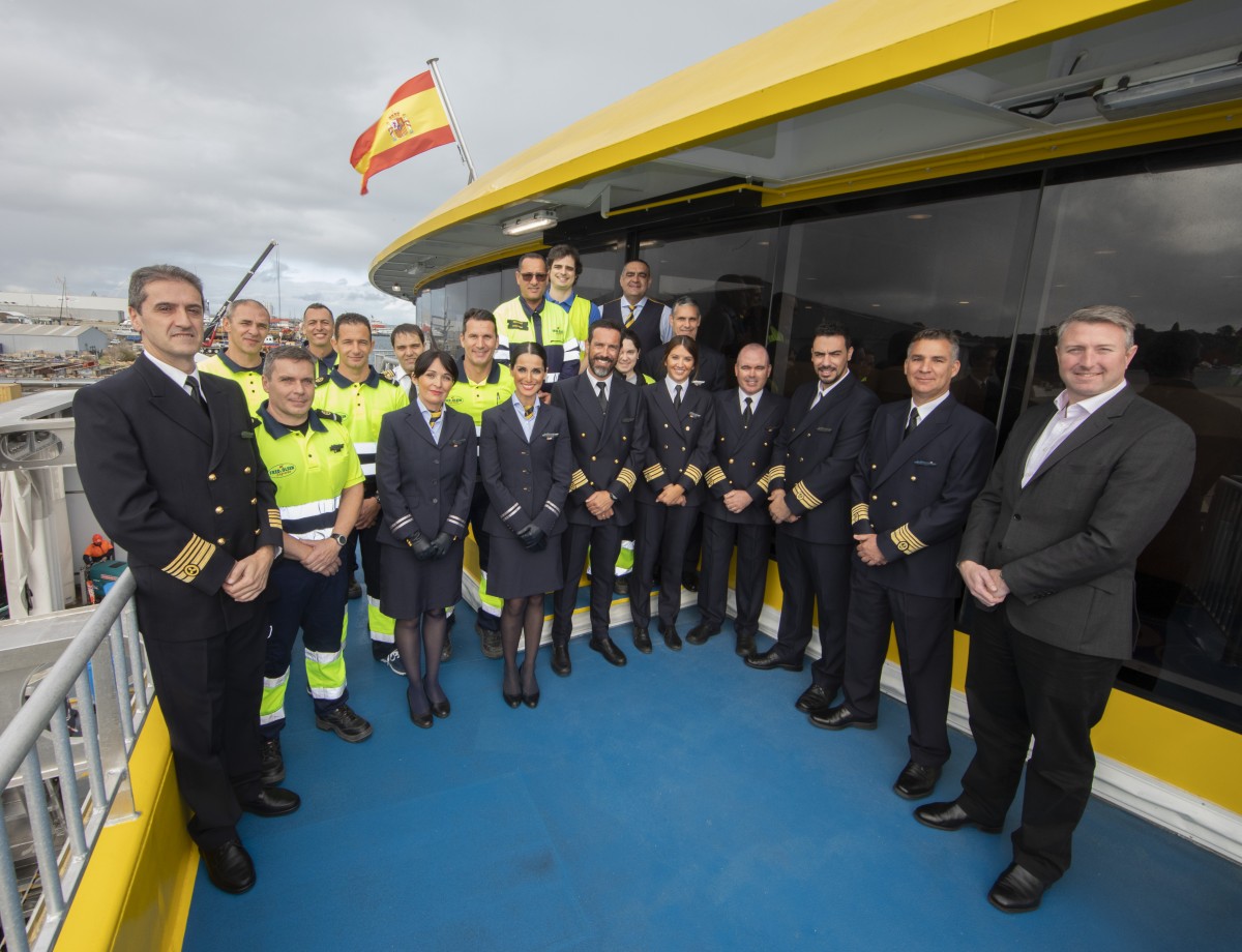 Austal completes delivery of 118-metre trimaran to Fred. Olsen Express ...