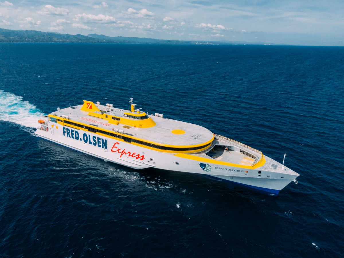 Austal-made trimaran completes sea trials in the Philippines ...