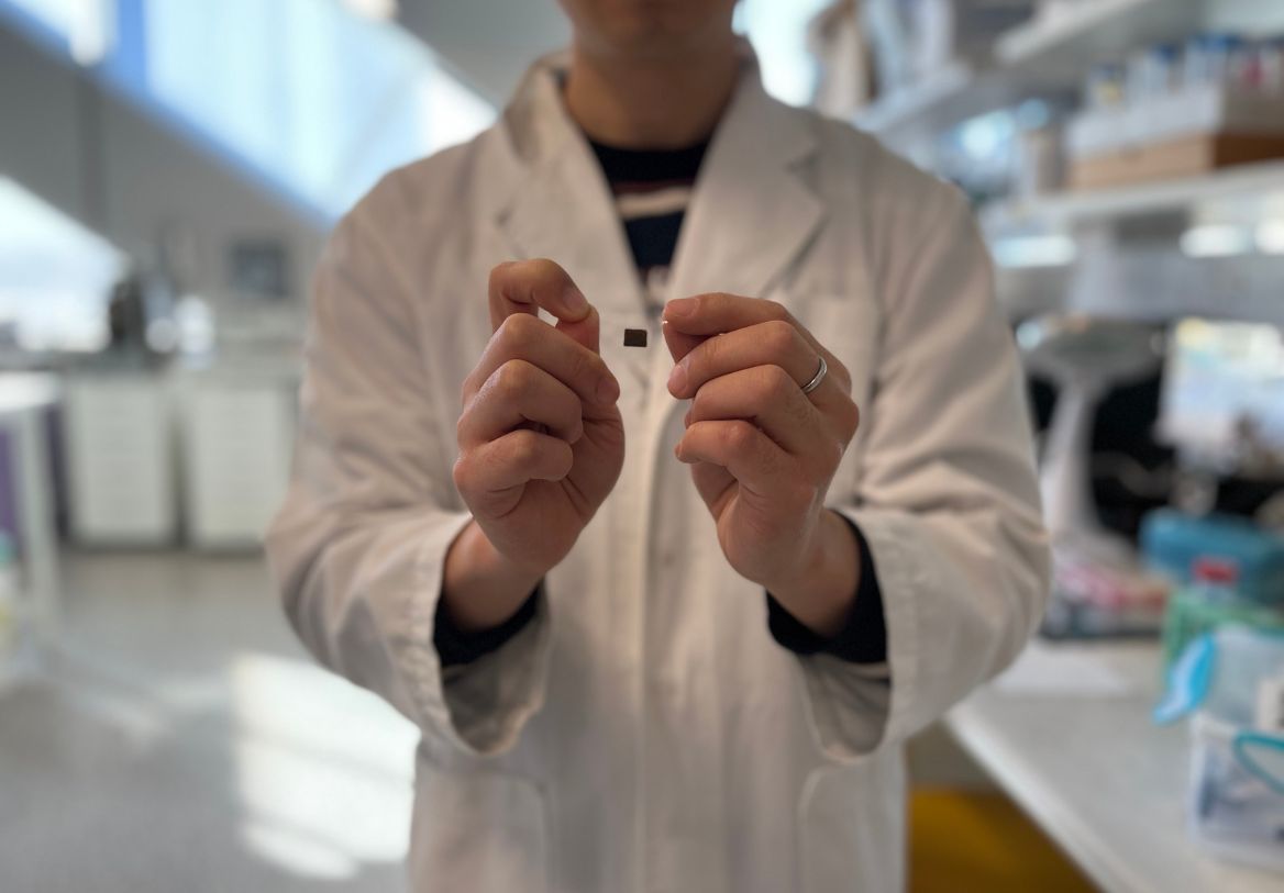 Monash researchers create skin-like wearable medical patch with ...