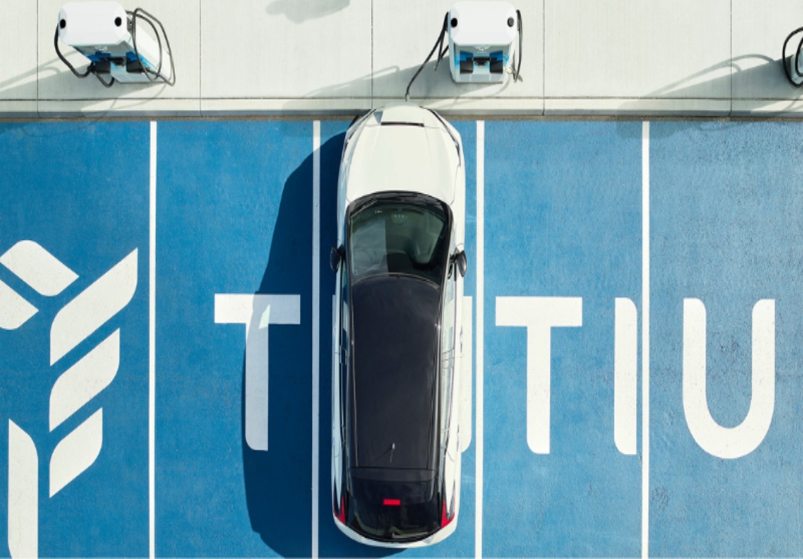 Tritium adds Tesla’s NACS connectors to its EV chargers in the US ...