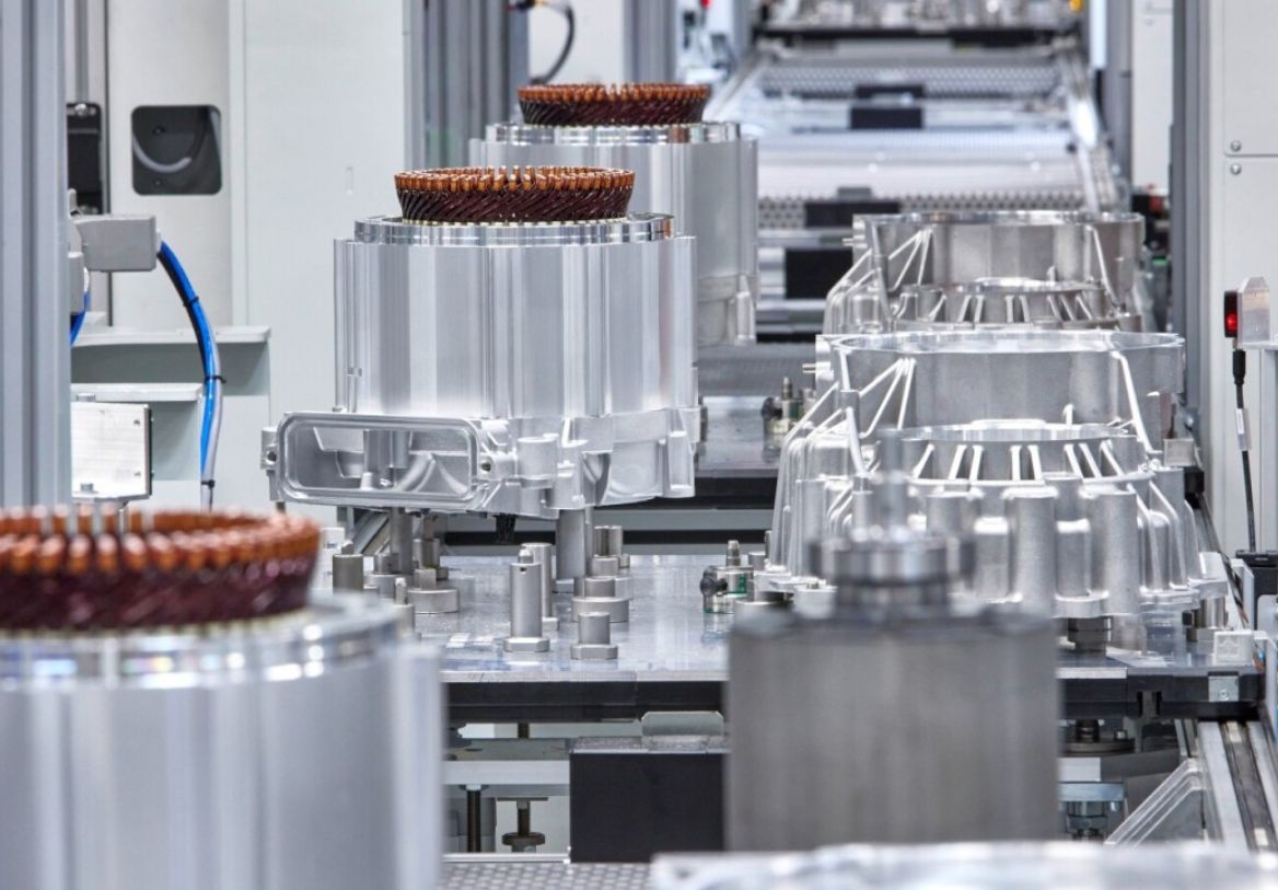 Bosch starts manufacturing 800-volt motors for electric vehicles ...