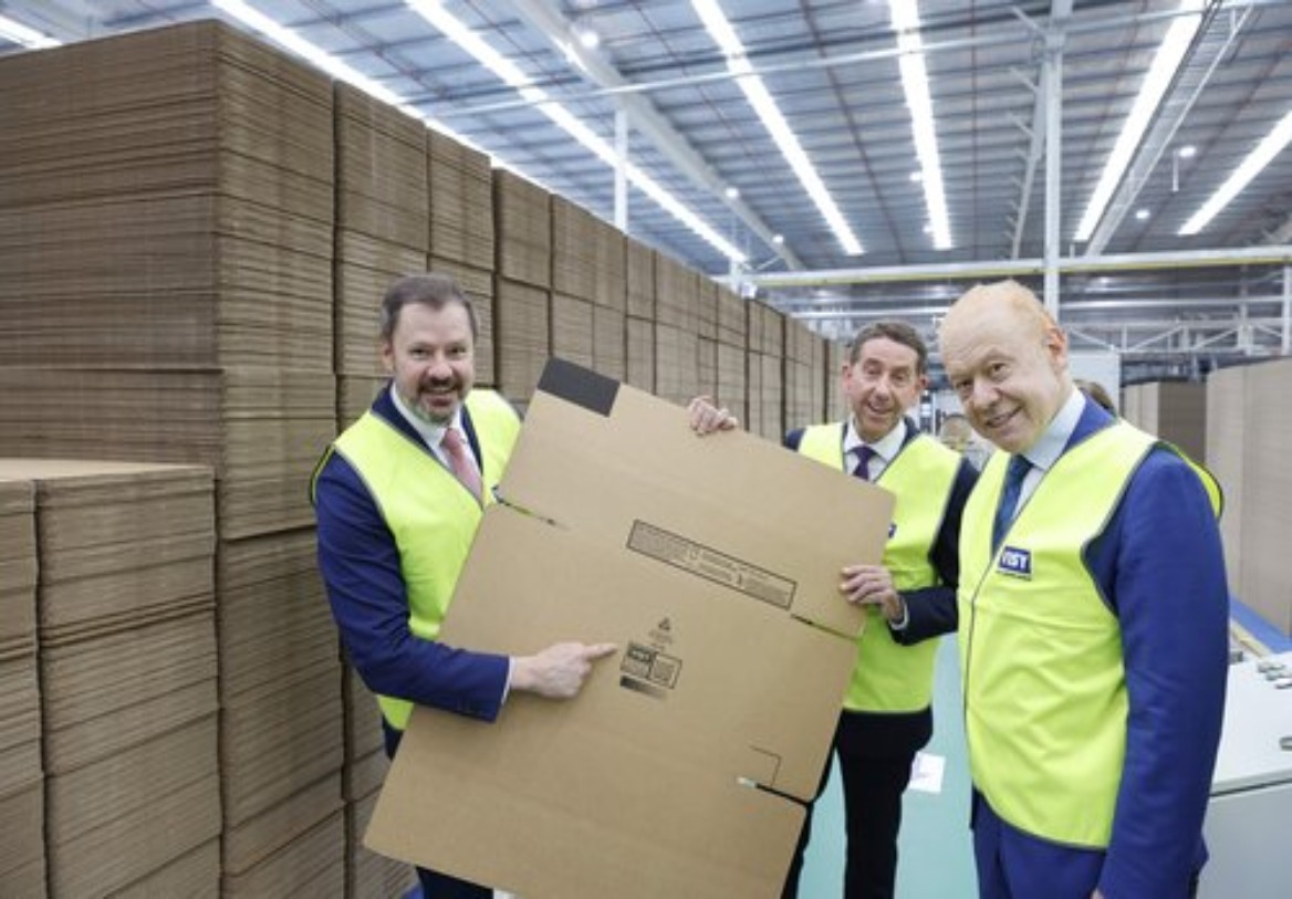 Visy's $175 million advanced box factory opens in Queensland ...