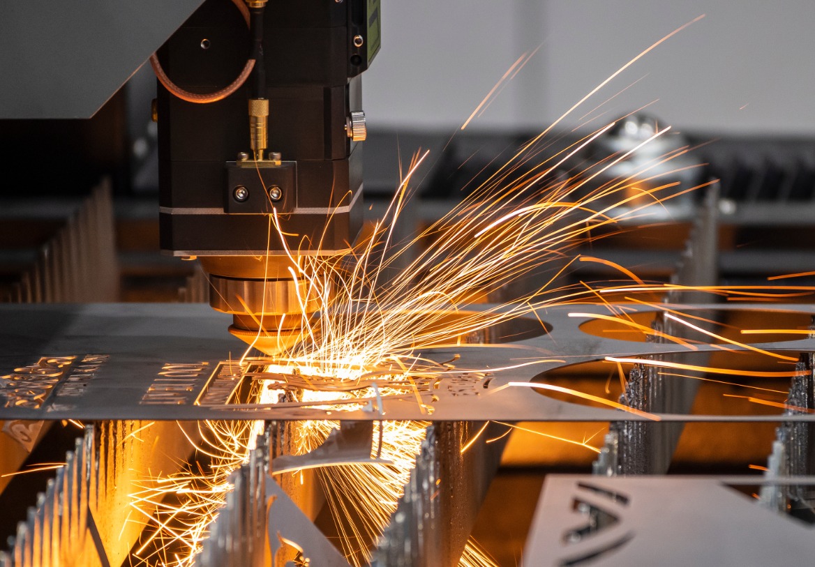 ‘Weld-class’ manufacturing milestone as advanced train welding robot ...